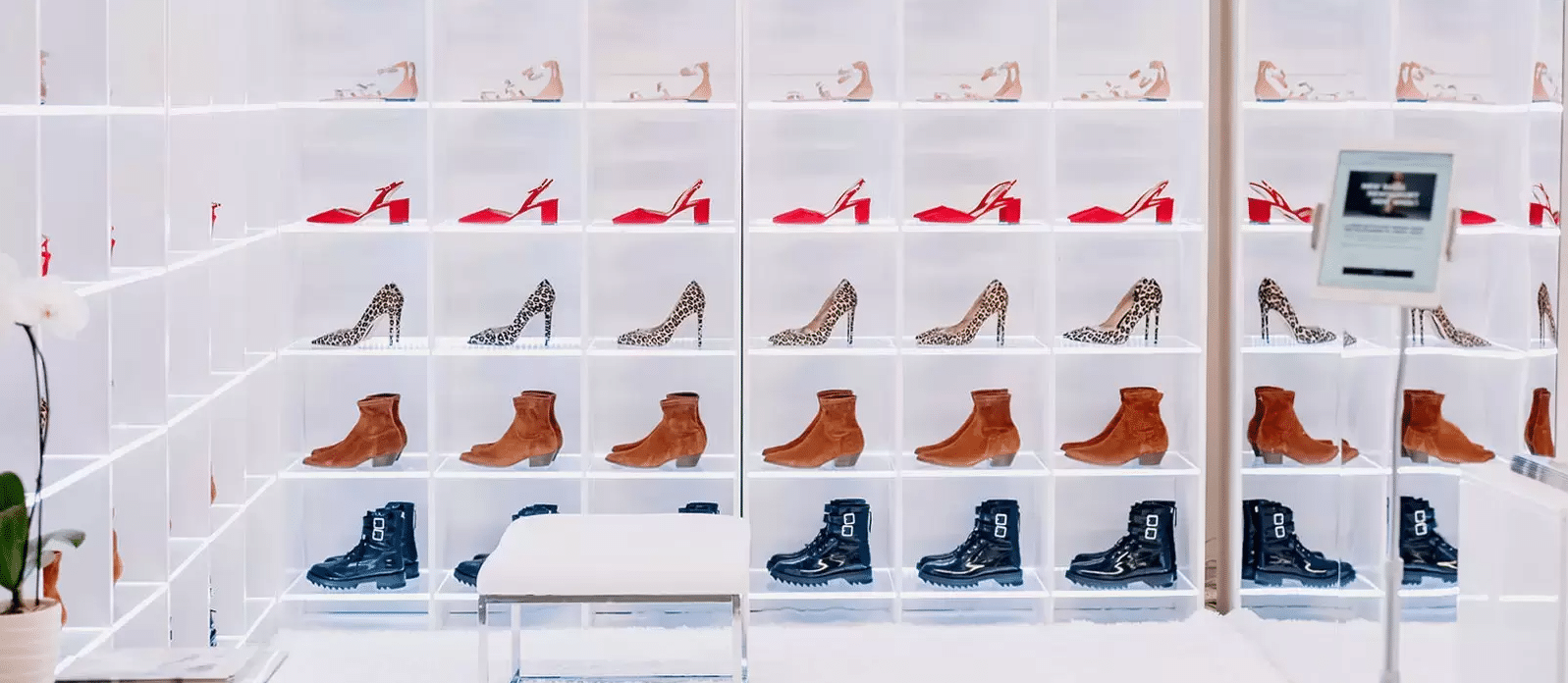 8 Innovative Customer Experience (CX) Examples - WEVO